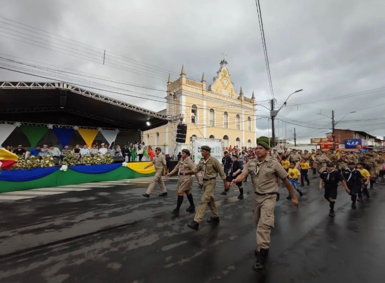 Tradicional Desfile Cívico de Macaíba leva multidão as ruas do centro ...